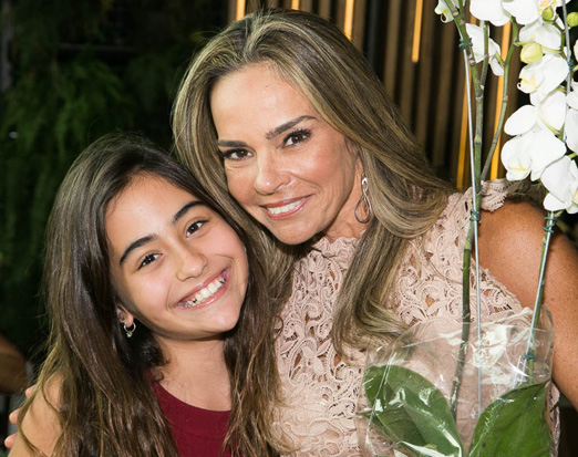 QUINTA DA ALEGRIA: CAROL RAJÃO FESTEJA SEUS 47 ANOS NO CAPIM SANTO ...